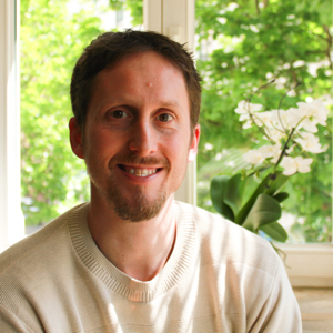 Molecular Mechanisms of SMA Synaptic Transmission